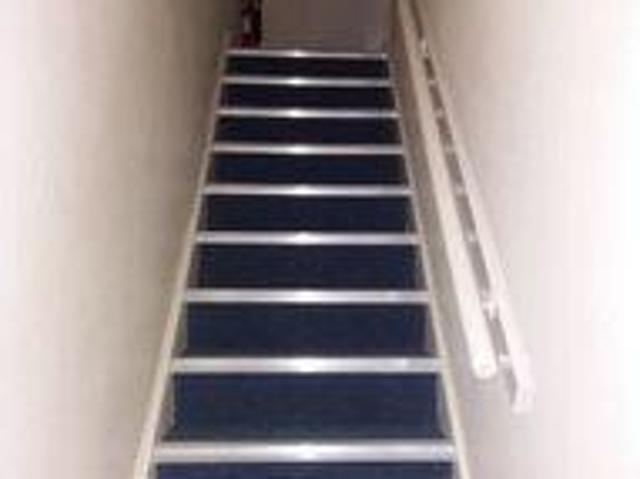 2 Bedrooms Flat for rent in Dewsbury Road, Leeds LS11