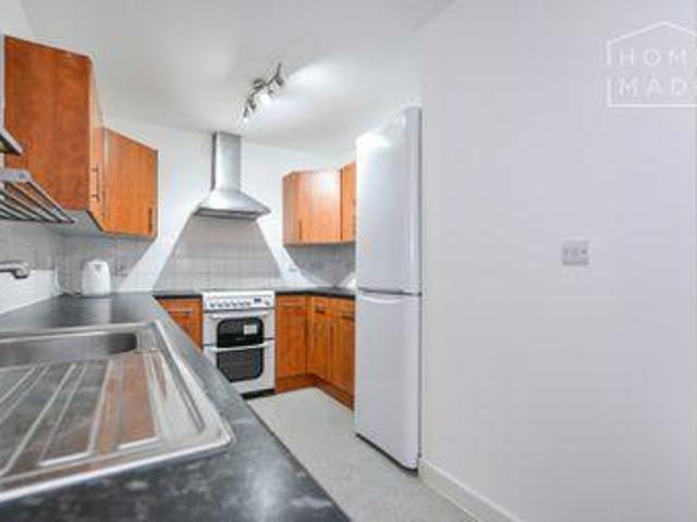 2 Bedrooms Flat for rent in De Havilland Court, Lebus Street N17