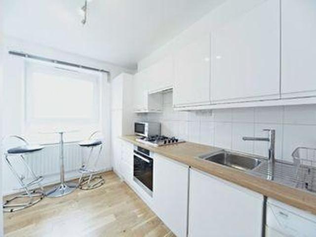 2 Bedrooms Flat for rent in Delamere Terrace, London W2