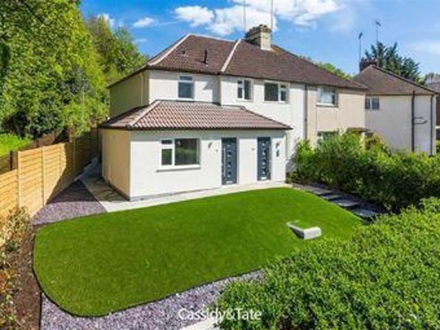 2 Bedrooms Flat for rent in Dellfield, St Albans, Hertfordshire AL1