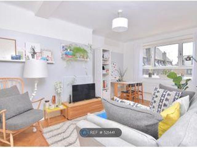 2 Bedrooms Flat for rent in Denman House, London N16