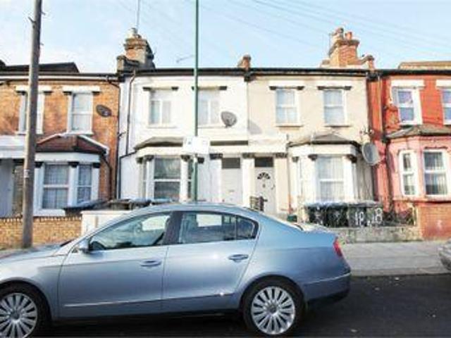 2 Bedrooms Flat for rent in Denzil Road, London NW10