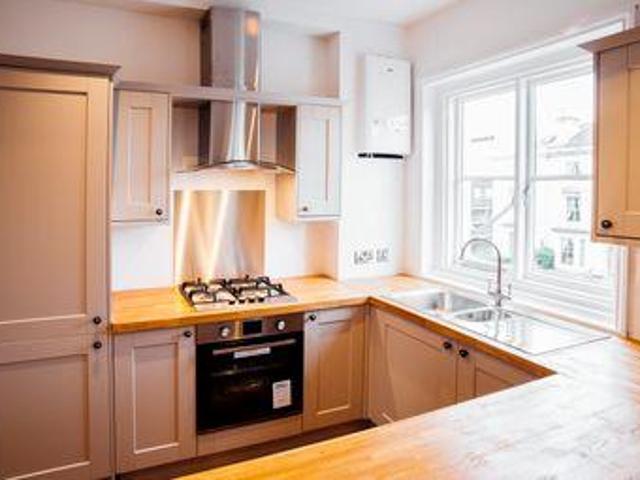 2 Bedrooms Flat for rent in Derby Terrace, Nottingham NG7