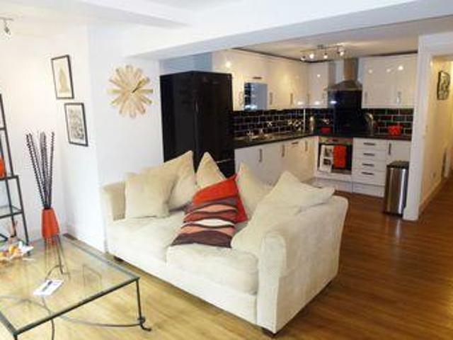 2 Bedrooms Flat for rent in Derngate, Northampton NN1
