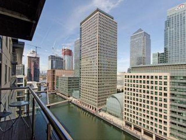 2 Bedrooms Flat for rent in Discovery Dock, Canary Wharf E14