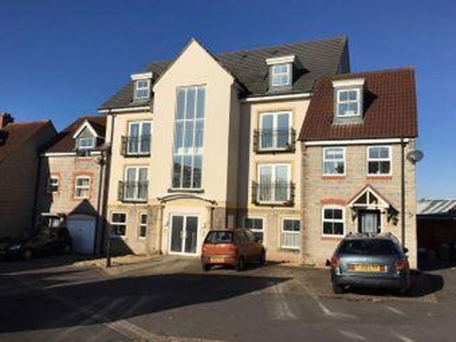 2 Bedrooms Flat for rent in Dragonfly Close, Kingswood, Bristol BS15