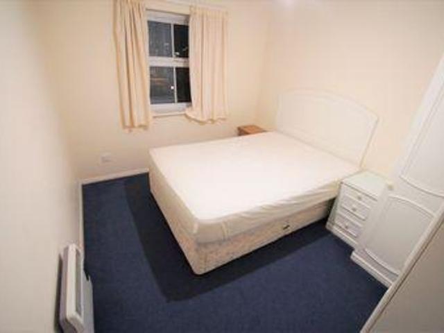 2 Bedrooms Flat for rent in Drapers Fields, Canal Basin, Coventry CV1