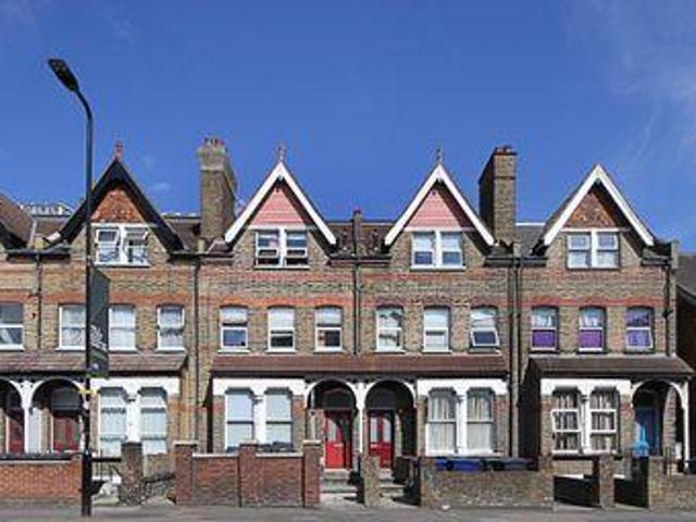2 Bedrooms Flat for rent in Drayton Green Road, London W13