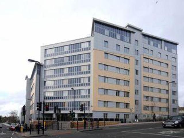 2 Bedrooms Flat for rent in Drayton Green Road, London W13