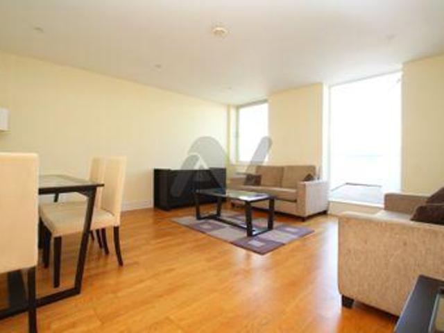 2 Bedrooms Flat for rent in Drayton Park, Arsenal N5