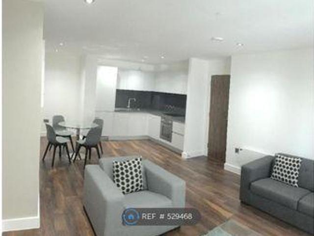 2 Bedrooms Flat for rent in Drayton Park, London N5