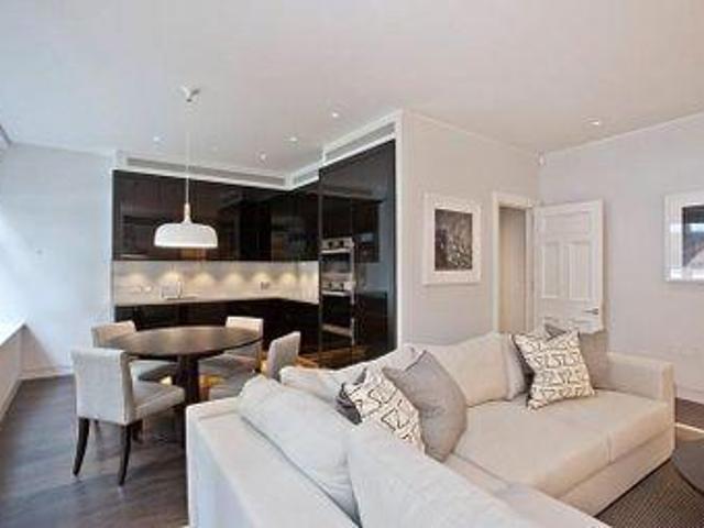 2 Bedrooms Flat for rent in Duke Street, London W1K