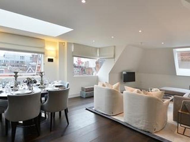 2 Bedrooms Flat for rent in Duke Street, Mayfair W1K
