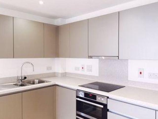 2 Bedrooms Flat for rent in Dyke Road, Brighton BN1
