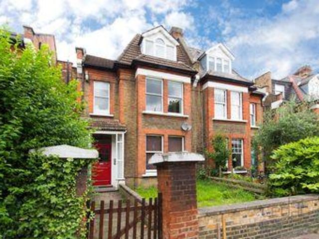2 Bedrooms Flat for rent in Dyne Road, Kilburn NW6