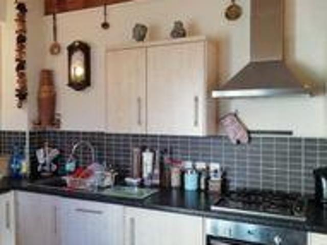 2 Bedrooms Flat for rent in Dyson Street, Bradford BD1