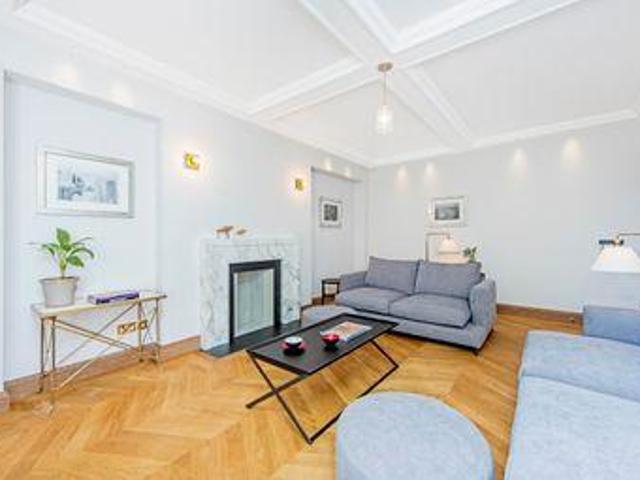 2 Bedrooms Flat for rent in Empire House, Thurloe Place, Knightsbridge SW7