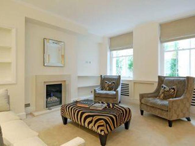 2 Bedrooms Flat for rent in Ennismore Gardens, London SW7