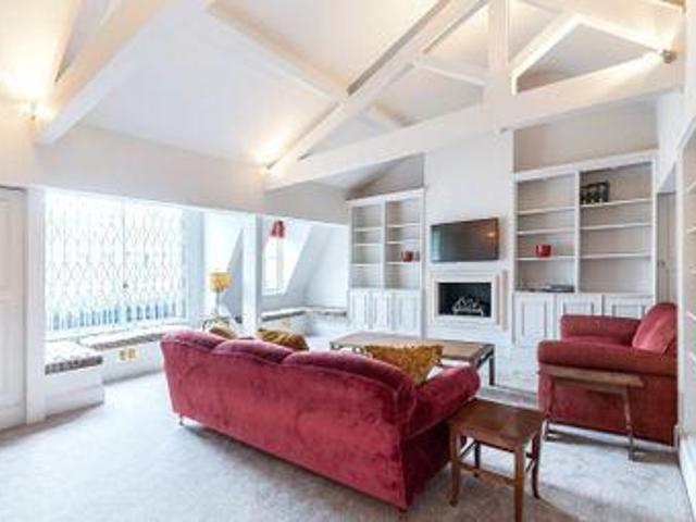 2 Bedrooms Flat for rent in Ennismore Gardens, London SW7