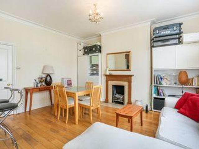 2 Bedrooms Flat for rent in Eardley Crescent, London SW5