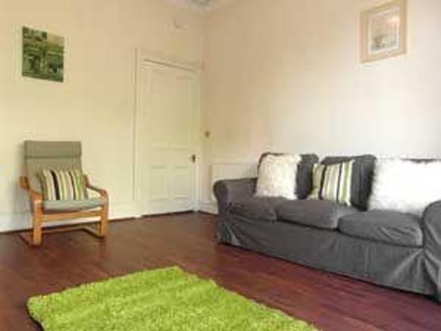2 Bedrooms Flat for rent in East Trinity Road, Trinity, Edinburgh EH5