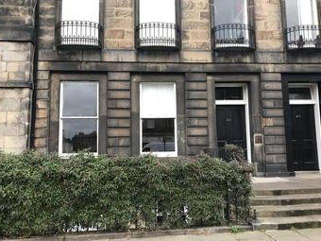 2 Bedrooms Flat for rent in East Claremont Street, Edinburgh EH7