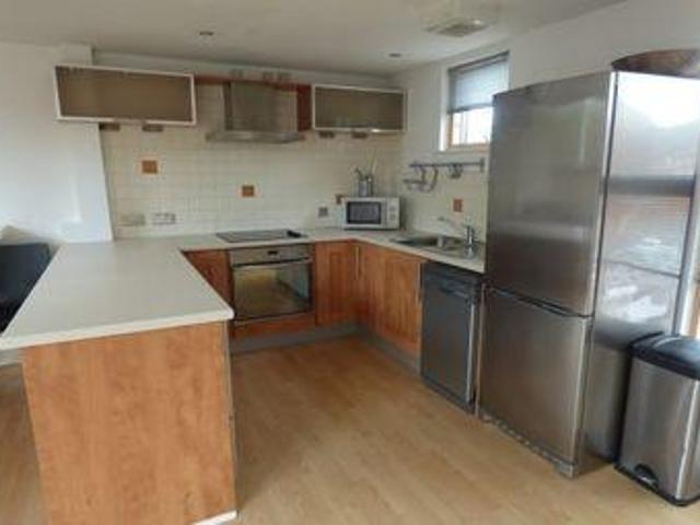 2 Bedrooms Flat for rent in East Cliff, Preston PR1
