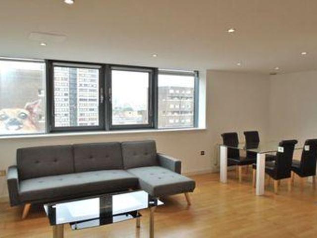 2 Bedrooms Flat for rent in East India Dock Road, London E14
