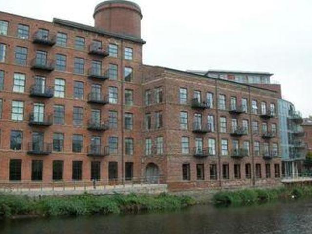 2 Bedrooms Flat for rent in East Street, Leeds LS9