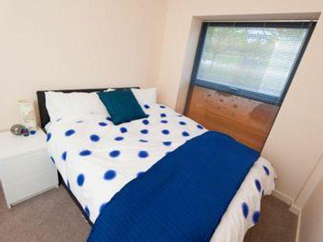 2 Bedrooms Flat for rent in East Street, Leeds, West Yorkshire LS9