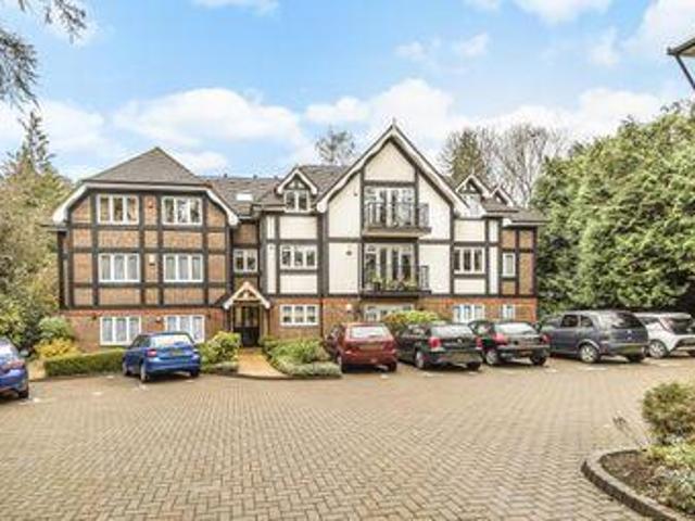 2 Bedrooms Flat for rent in Eastbury Avenue, Northwood HA6