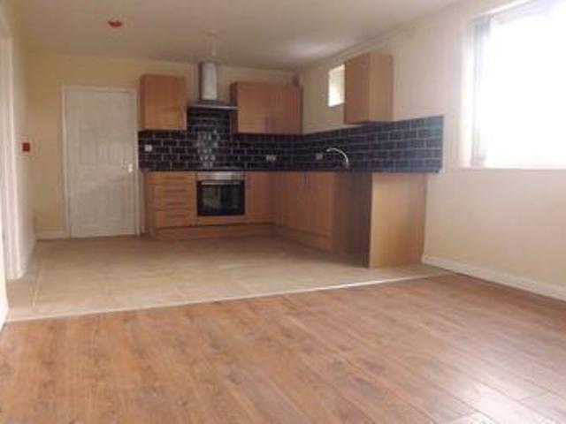 2 Bedrooms Flat for rent in Eastern Avenue, Arbourthorne, Sheffield S2