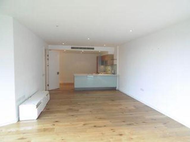 2 Bedrooms Flat for rent in Eastfields Avenue, Wandsworth SW18