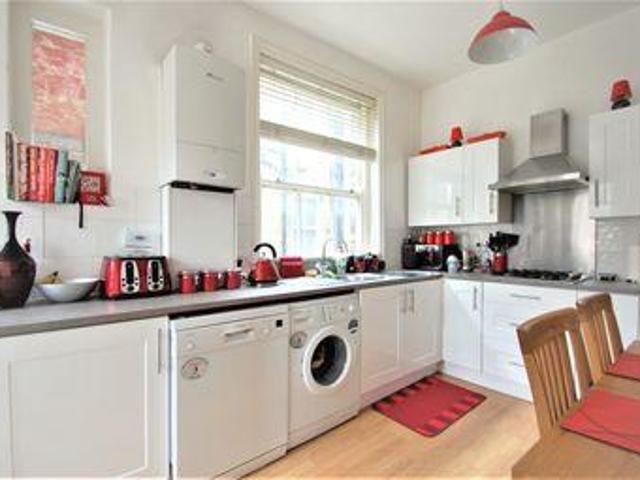 2 Bedrooms Flat for rent in Ed, Clapham SW4