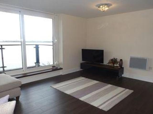 2 Bedrooms Flat for rent in Eddystone House, Prospect Place, Cardiff Bay CF11