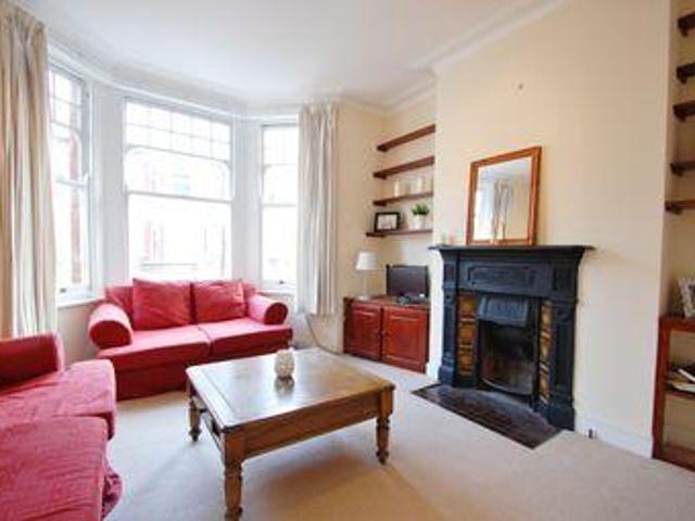 2 Bedrooms Flat for rent in Edgeley Road, Clapham SW4