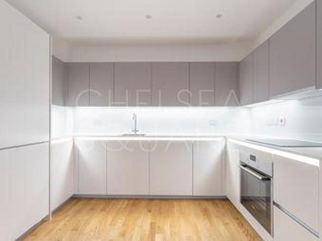 2 Bedrooms Flat for rent in Edgware Road, London NW2