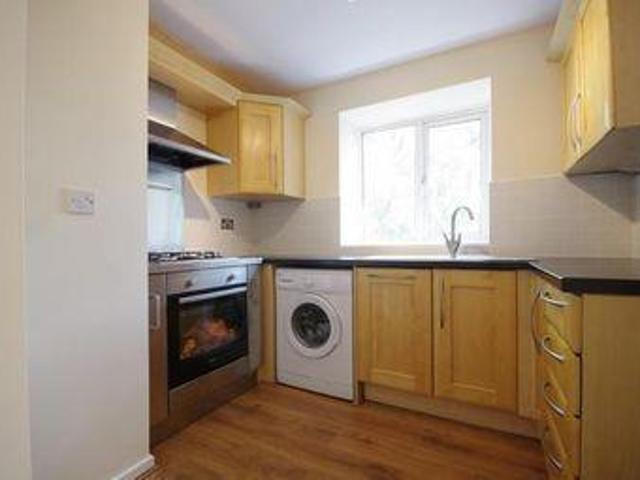 2 Bedrooms Flat for rent in Egerton Court, Glen Avenue, Manchester, Greater Manchester M28