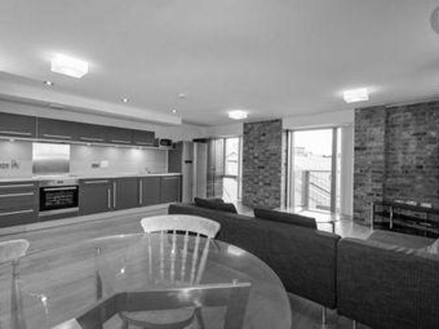 2 Bedrooms Flat for rent in Electric Wharf, Coventry CV1