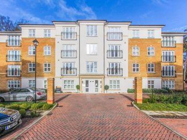 2 Bedrooms Flat for rent in Elliot Road, Watford WD17