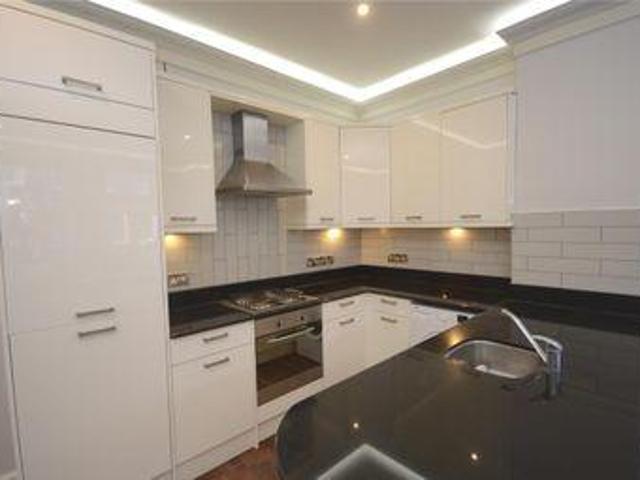 2 Bedrooms Flat for rent in Elmbourne Road, Balham SW17