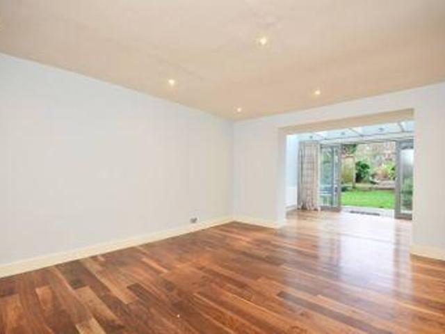 2 Bedrooms Flat for rent in Elsham Road, Holland Park W14