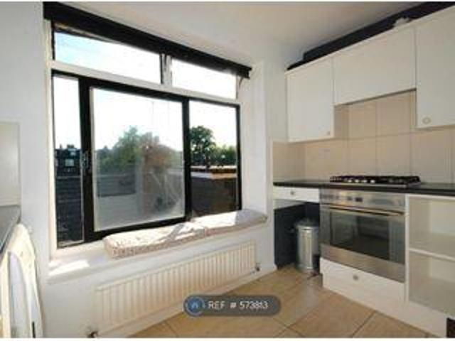 2 Bedrooms Flat for rent in Elsham Road, London W14