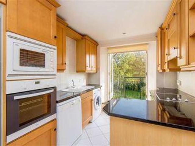 2 Bedrooms Flat for rent in Elsworthy Road, London NW3