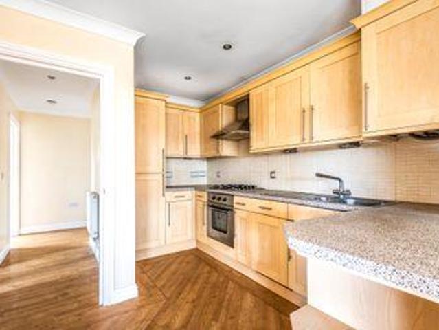 2 Bedrooms Flat for rent in Erith Road, Belvedere DA17