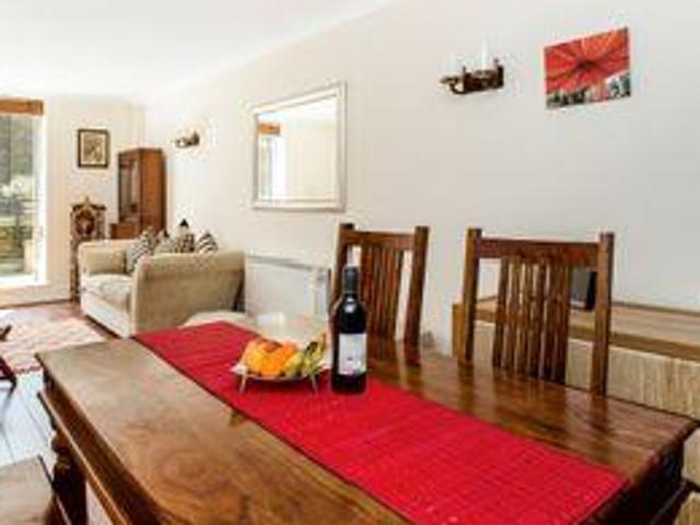 2 Bedrooms Flat for rent in Essex Road, London N1
