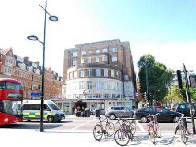 2 Bedrooms Flat for rent in Euston Road, London NW1
