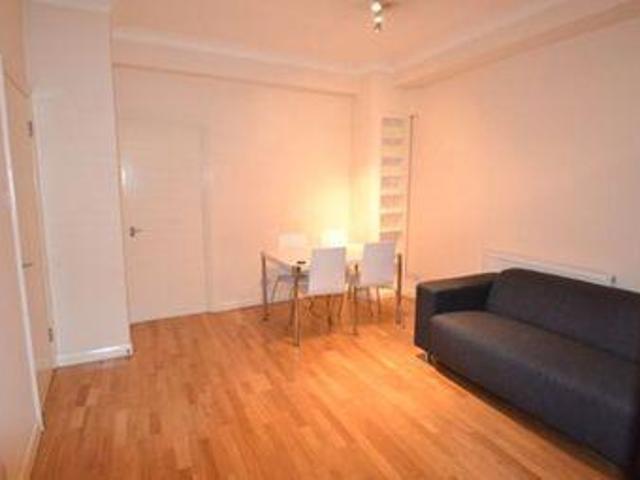 2 Bedrooms Flat for rent in Euston Road, London NW1