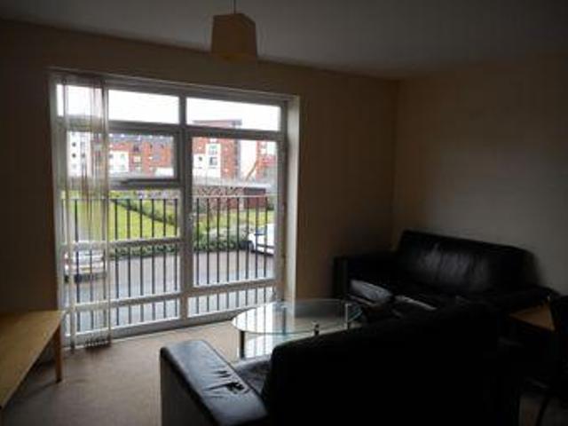 2 Bedrooms Flat for rent in Everard Street, Salford M5