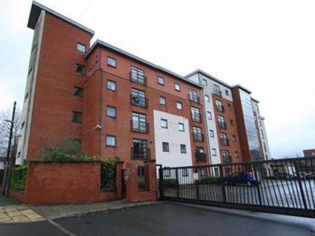 2 Bedrooms Flat for rent in Everard Street, Salford M5